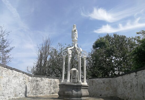 64 - BW - Saintes - Dans les pas de sainte Renelde - Totemus